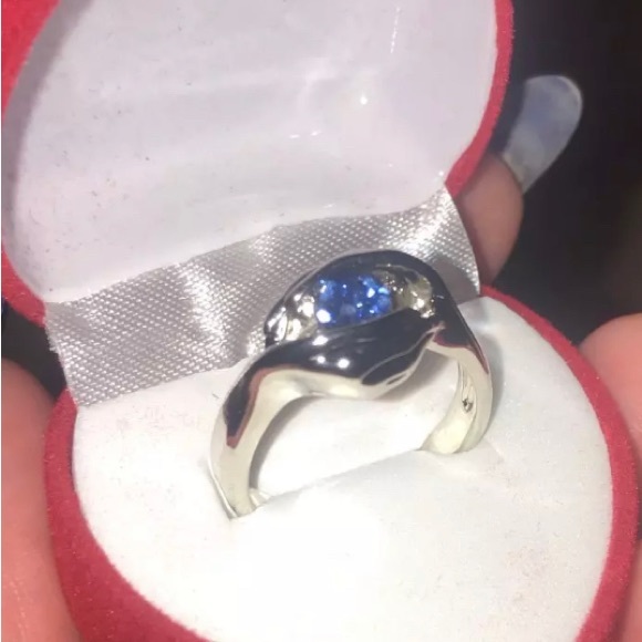 Jewelry | Hands Hug Ring | Poshmark